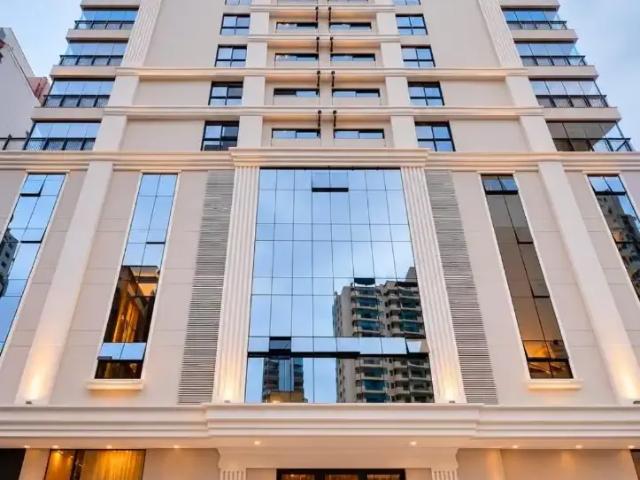 Apartamento para Venda em Itapema/SC Meia Praia 3 Quartos