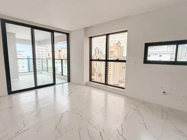 Apartamento para Venda em Itapema/SC Meia Praia 3 Quartos