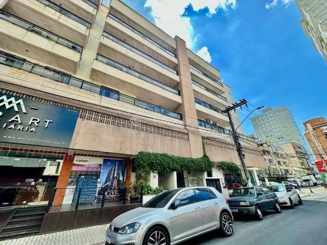 Apartamento para Venda em Itapema/SC Meia Praia 3 Quartos