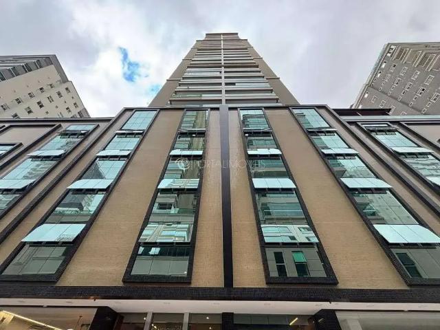 Apartamento para Venda em Itapema/SC Meia Praia 3 Quartos