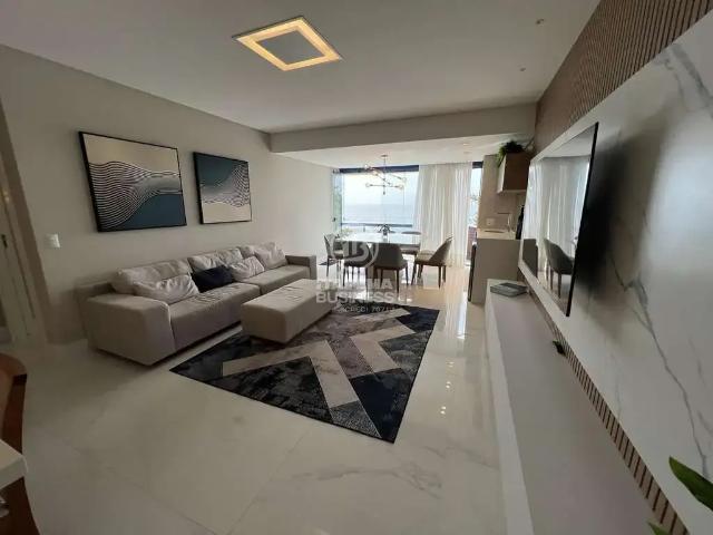 Apartamento para Venda em Itapema/SC Meia Praia 3 Quartos