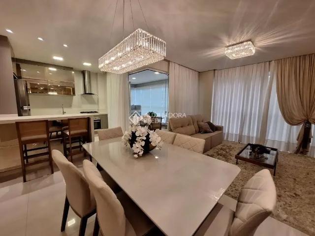 Apartamento para Venda em Itapema/SC Meia Praia 3 Quartos