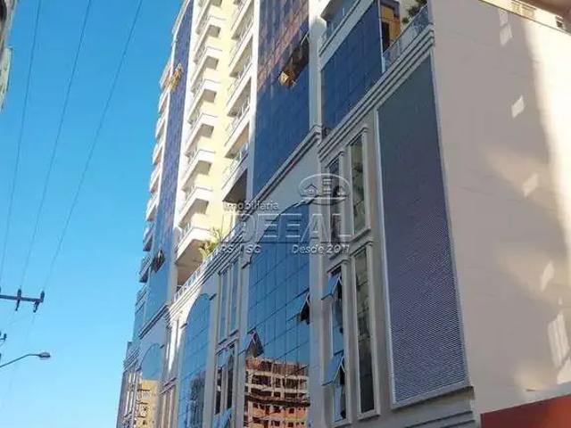 Apartamento para Venda em Itapema/SC Meia Praia 3 Quartos