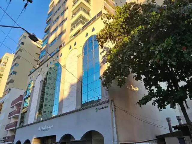 Apartamento para Venda em Itapema/SC Meia Praia 3 Quartos