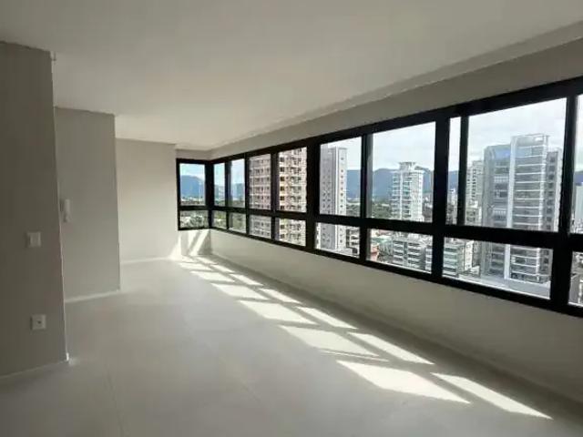 Apartamento para Venda em Itapema/SC Meia Praia 3 Quartos