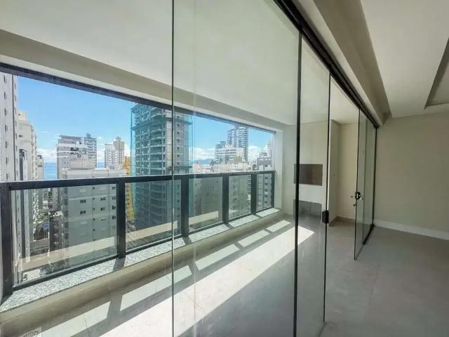 Apartamento para Venda em Itapema/SC Meia Praia 3 Quartos