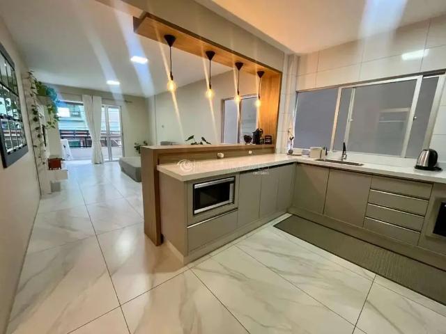 Apartamento para Venda em Itapema/SC Meia Praia 3 Quartos