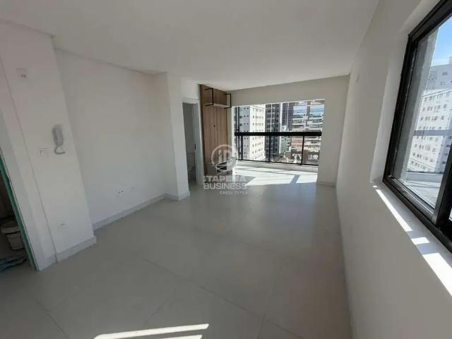 Apartamento para Venda em Itapema/SC Meia Praia 3 Quartos