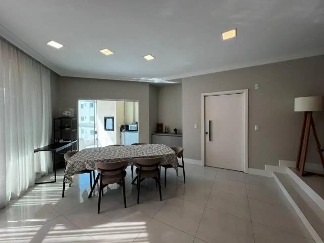 Apartamento para Venda em Itapema/SC Meia Praia 3 Quartos