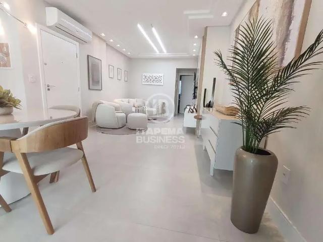 Apartamento para Venda em Itapema/SC Meia Praia 3 Quartos