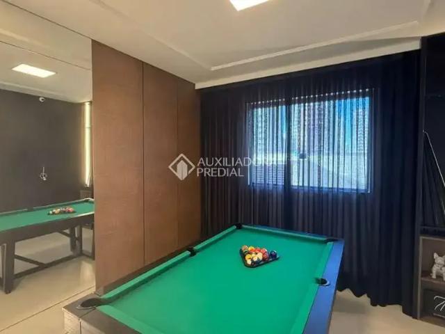 Apartamento para Venda em Itapema/SC Meia Praia 3 Quartos