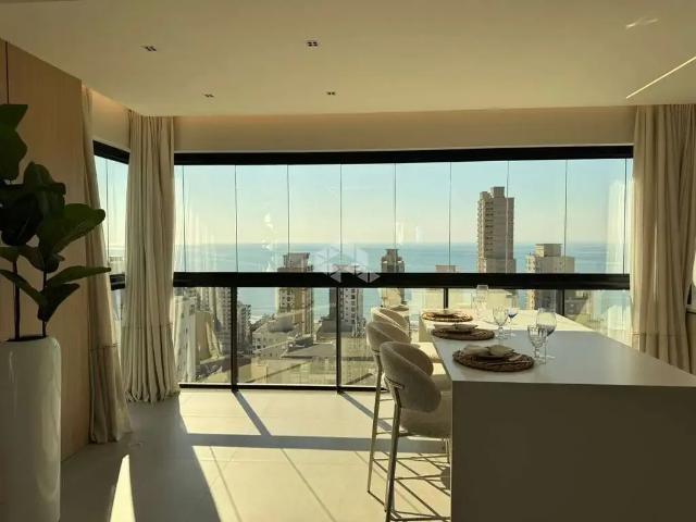 Apartamento para Venda em Itapema/SC Meia Praia 3 Quartos