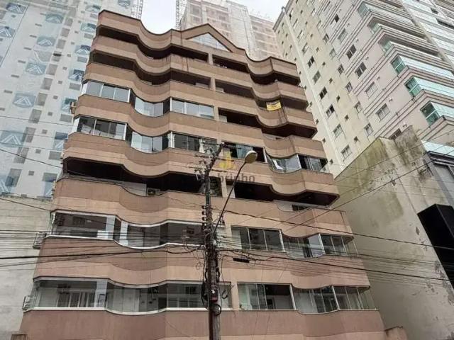 Apartamento para Venda em Itapema/SC Meia Praia 3 Quartos
