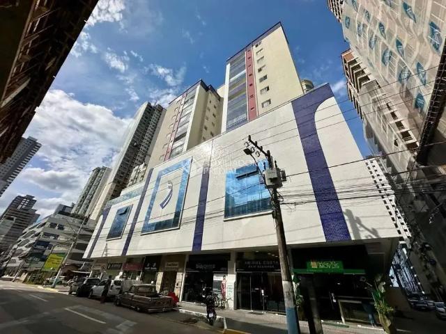 Apartamento para Venda em Itapema/SC Meia Praia 3 Quartos