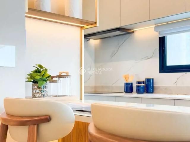 Apartamento para Venda em Itapema/SC Meia Praia 3 Quartos