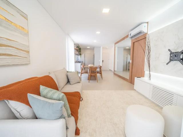 Apartamento para Venda em Itapema/SC Meia Praia 3 Quartos