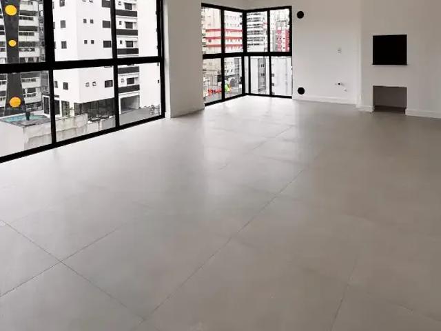 Apartamento para Venda em Itapema/SC Meia Praia 3 Quartos