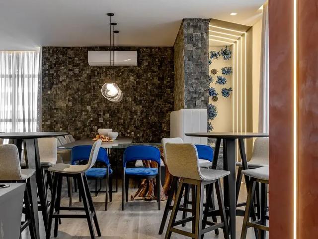 Apartamento para Venda em Itapema/SC Meia Praia 3 Quartos