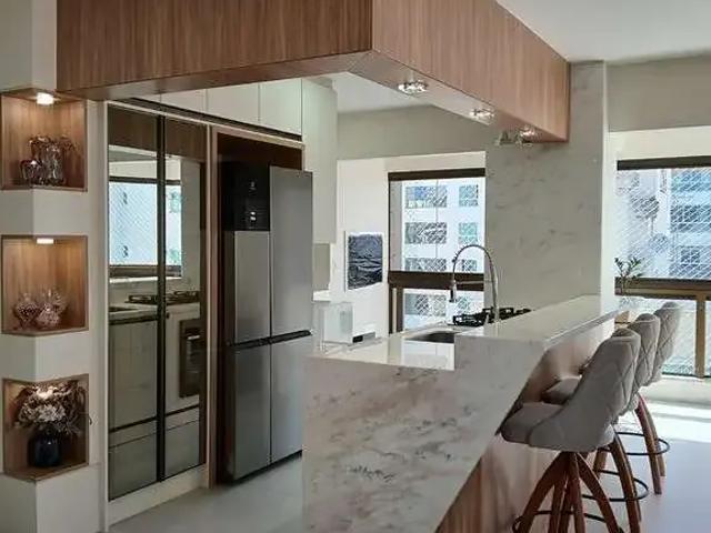 Apartamento para Venda em Itapema/SC Meia Praia 3 Quartos
