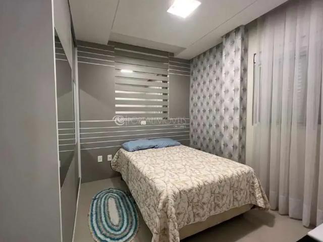 Apartamento para Venda em Itapema/SC Meia Praia 3 Quartos