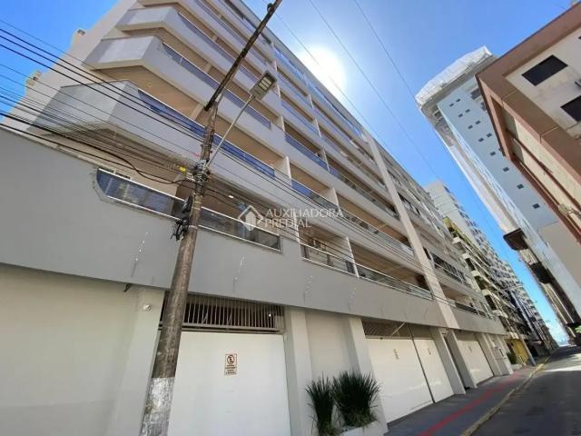 Apartamento para Venda em Itapema/SC Meia Praia 3 Quartos