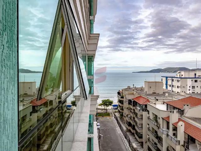 Apartamento para Venda em Itapema/SC Meia Praia 3 Quartos
