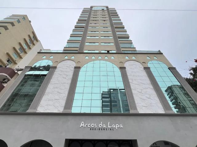 Apartamento para Venda em Itapema/SC Meia Praia 3 Quartos