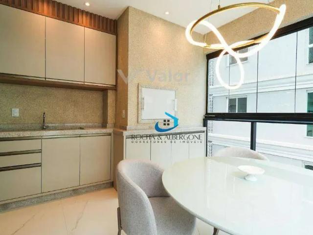 Apartamento para Venda em Itapema/SC Meia Praia 3 Quartos