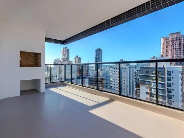 Apartamento para Venda em Itapema/SC Meia Praia 3 Quartos