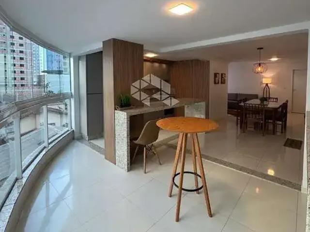 Apartamento para Venda em Itapema/SC Meia Praia 3 Quartos