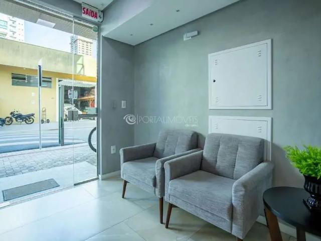 Apartamento para Venda em Itapema/SC Meia Praia 3 Quartos