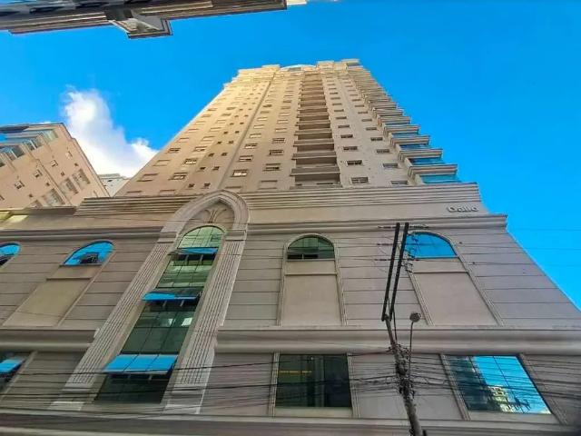 Apartamento para Venda em Itapema/SC Meia Praia 4 Quartos