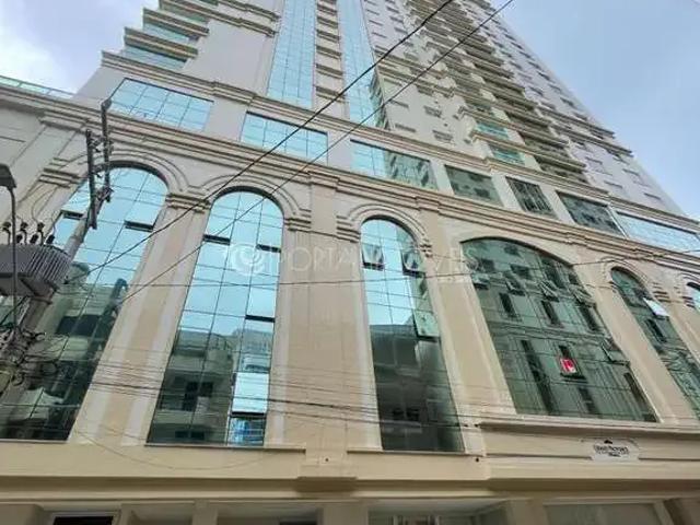 Apartamento para Venda em Itapema/SC Meia Praia 4 Quartos
