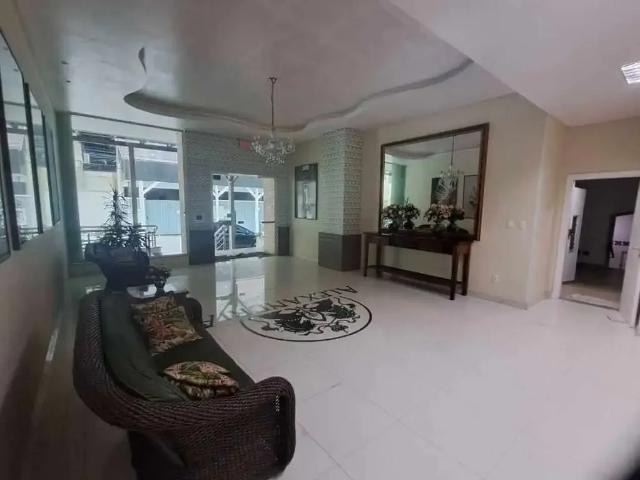 Apartamento para Venda em Itapema/SC Meia Praia 4 Quartos