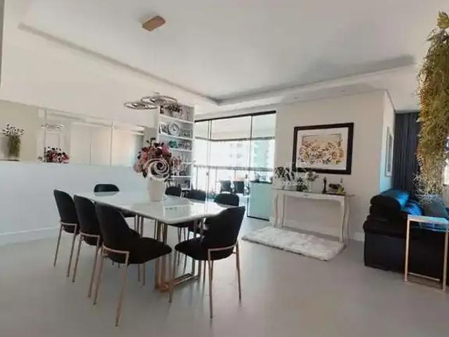 Apartamento para Venda em Itapema/SC Meia Praia 4 Quartos