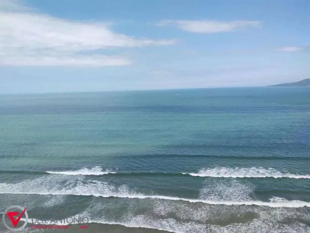 Apartamento para Venda em Itapema/SC Meia Praia 4 Quartos