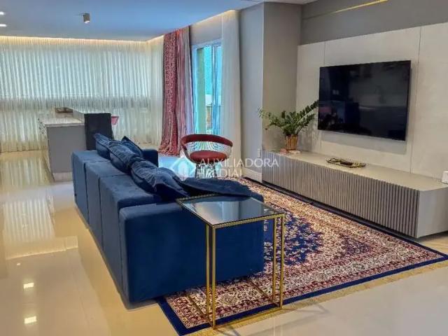 Apartamento para Venda em Itapema/SC Meia Praia 4 Quartos