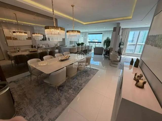 Apartamento para Venda em Itapema/SC Meia Praia 4 Quartos