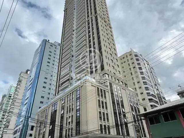 Apartamento para Venda em Itapema/SC Meia Praia 4 Quartos
