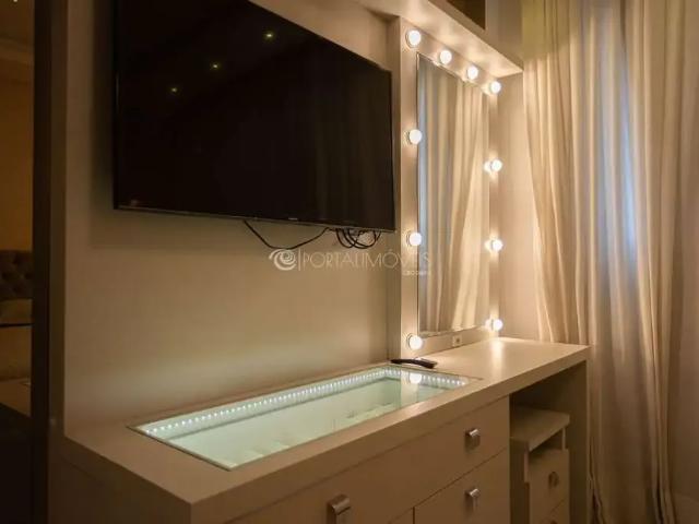 Apartamento para Venda em Itapema/SC Meia Praia 4 Quartos