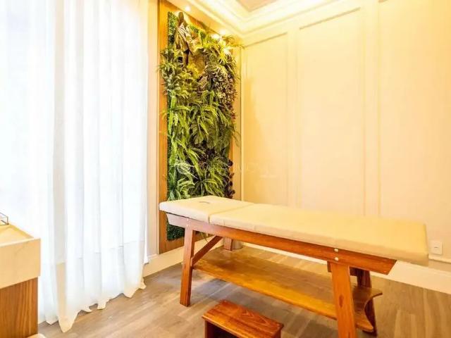 Apartamento para Venda em Itapema/SC Meia Praia 4 Quartos