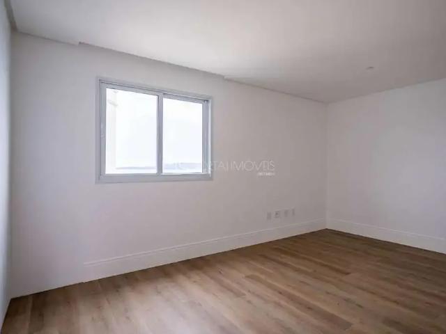 Apartamento para Venda em Itapema/SC Meia Praia 4 Quartos