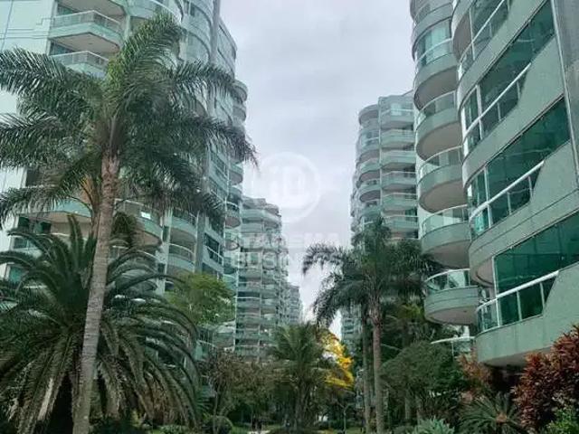 Apartamento para Venda em Itapema/SC Meia Praia 4 Quartos