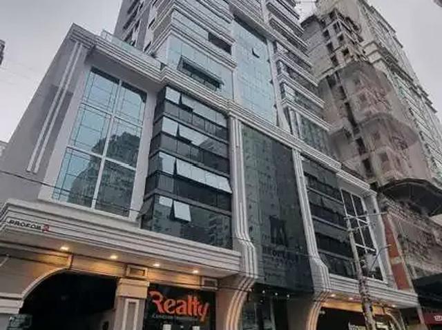 Apartamento para Venda em Itapema/SC Meia Praia 4 Quartos