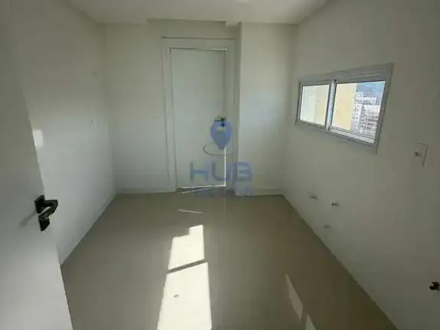 Apartamento para Venda em Itapema/SC Meia Praia 4 Quartos