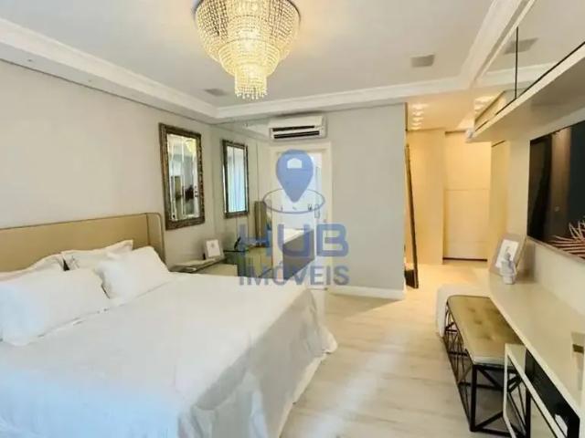 Apartamento para Venda em Itapema/SC Meia Praia 4 Quartos