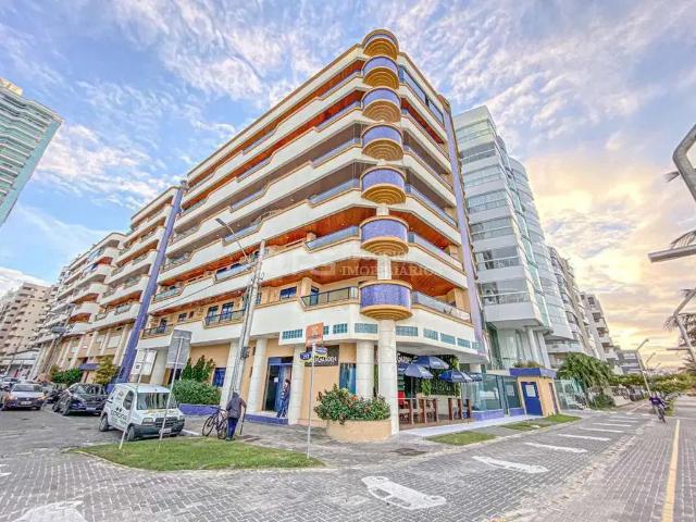 Apartamento para Venda em Itapema/SC Meia Praia 4 Quartos