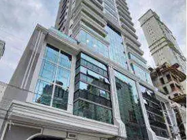 Apartamento para Venda em Itapema/SC Meia Praia 4 Quartos