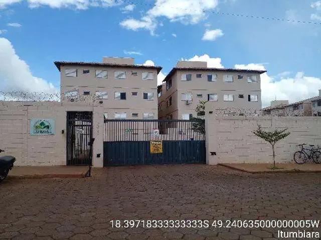 Apartamento para Venda em Itumbiara/GO Residencial Alto do Trindade 2 Quartos