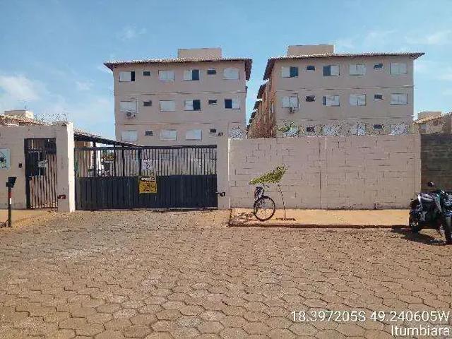 Apartamento para Venda em Itumbiara/GO Residencial Alto do Trindade 2 Quartos